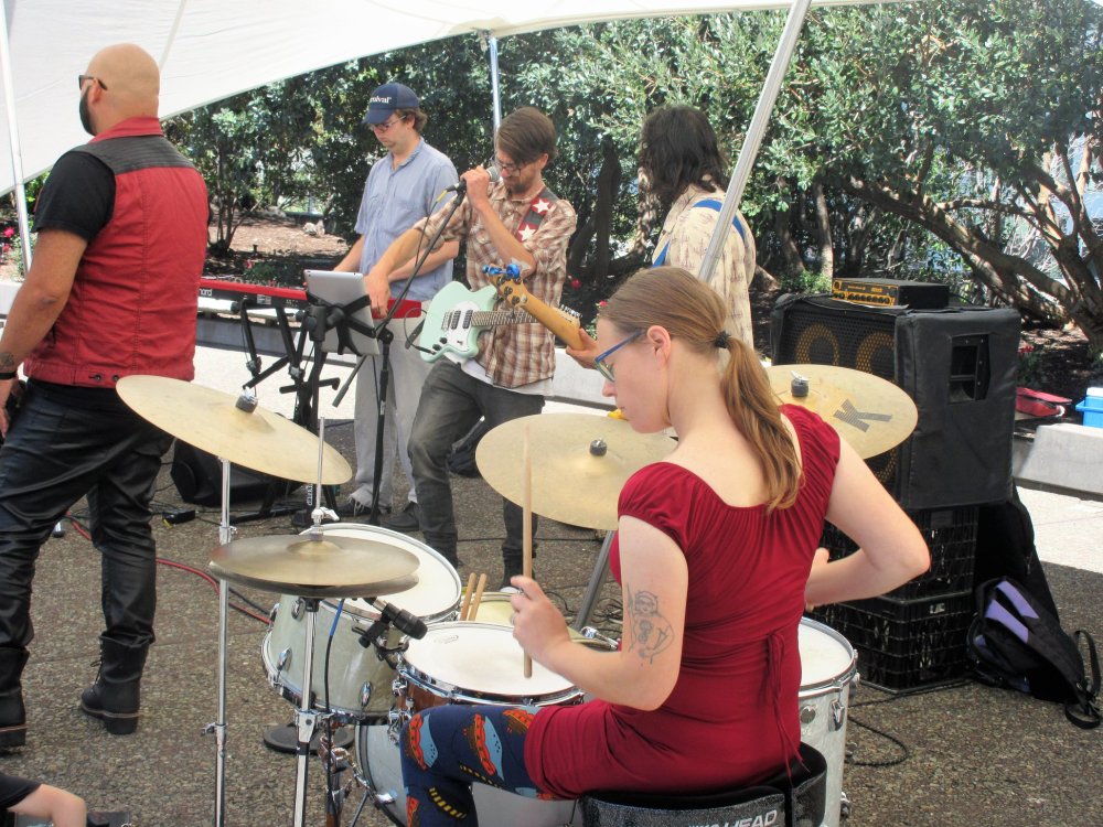 Bio – Anna Elva Cucciardo